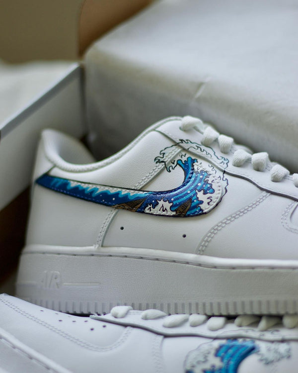 Blue Wave Custom Air Force 1 – SHECUSTOMIZE