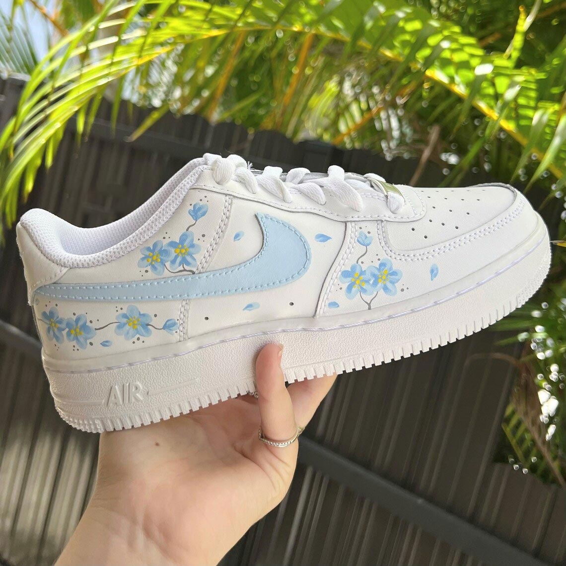 Custom Air Force 1 White Baby Blue Floral – SHECUSTOMIZE