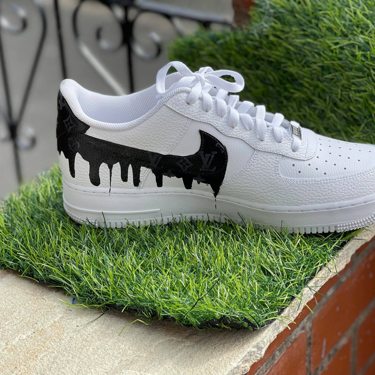 Edgy Black LV Drip Custom Air Force 1 – SHECUSTOMIZE